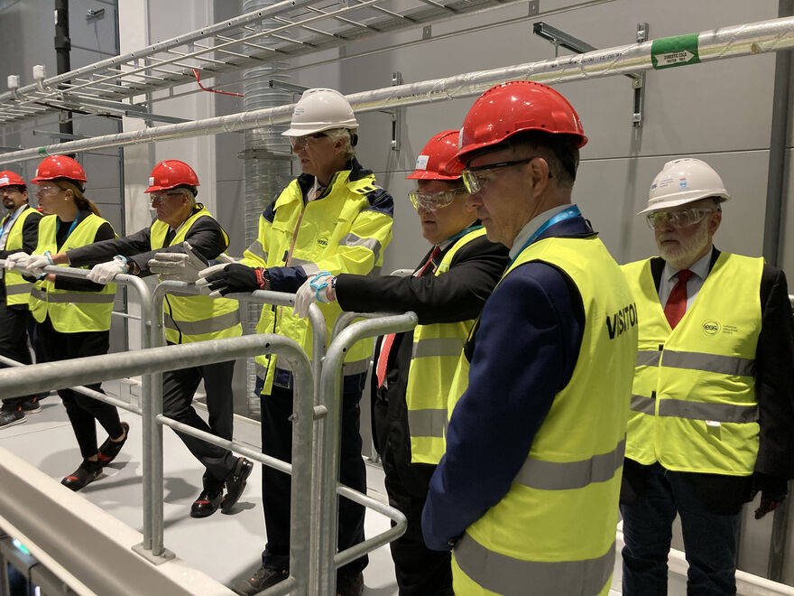 US Ambassador visits ESS | ESS